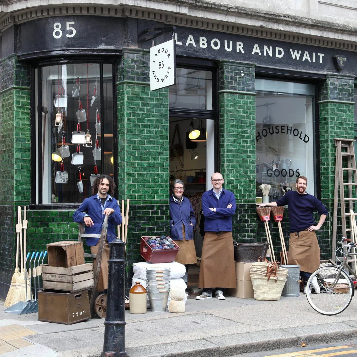 Shoreditch Assistant Manager | LABOUR AND WAIT